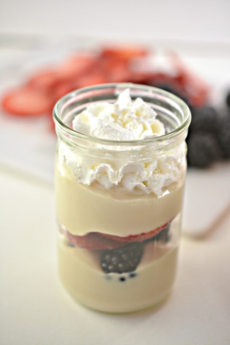 Keto Berry Cheesecake Parfait