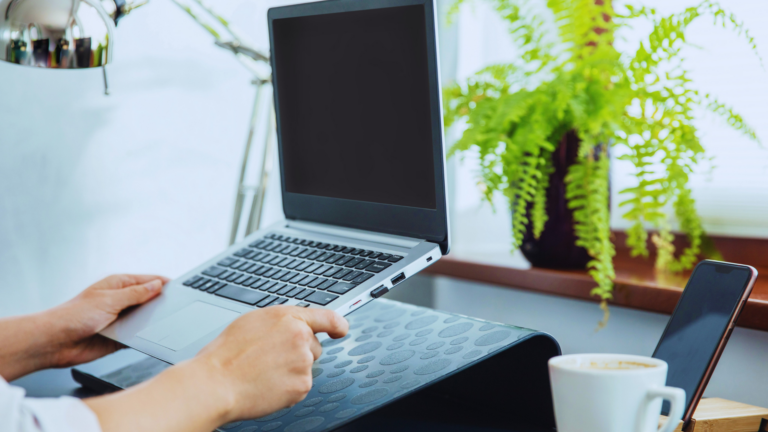 20 Simple and Efficient DIY Laptop Stand Ideas for Your Workspace